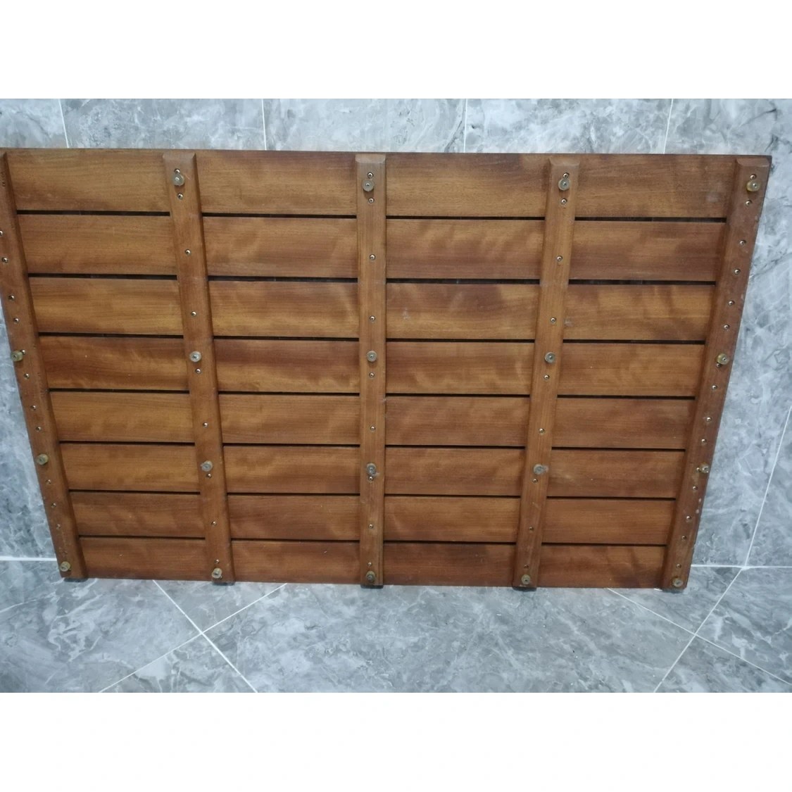 99 Iroko Ağaç Duş Izgarası Fiyatı ve Özelliklerı - Badem